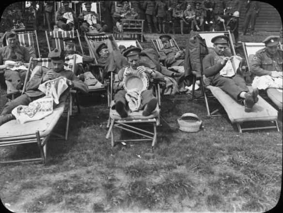 Dressing the Troops: Knitting During the Wars | Library and Archives ...