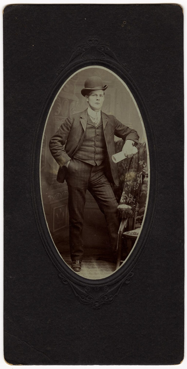 Discovering my grandfather, Robert Roy Greenhorn, his life in Canada ...