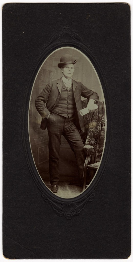 Discovering my grandfather, Robert Roy Greenhorn, his life in Canada ...